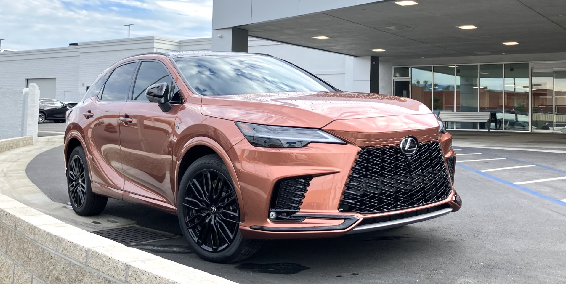 The Lexus RX Enters Its 5th Generation - AutoSplainer